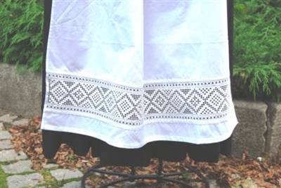 Hardanger forkle nr 3, 9cm bred bord – A Larsen Husflid AS